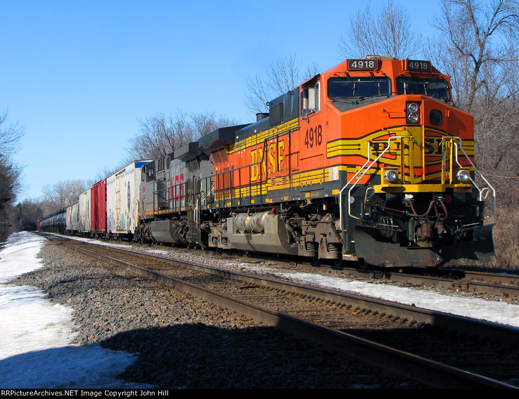 110218001 Eastbound BNSF freight waits in the siding